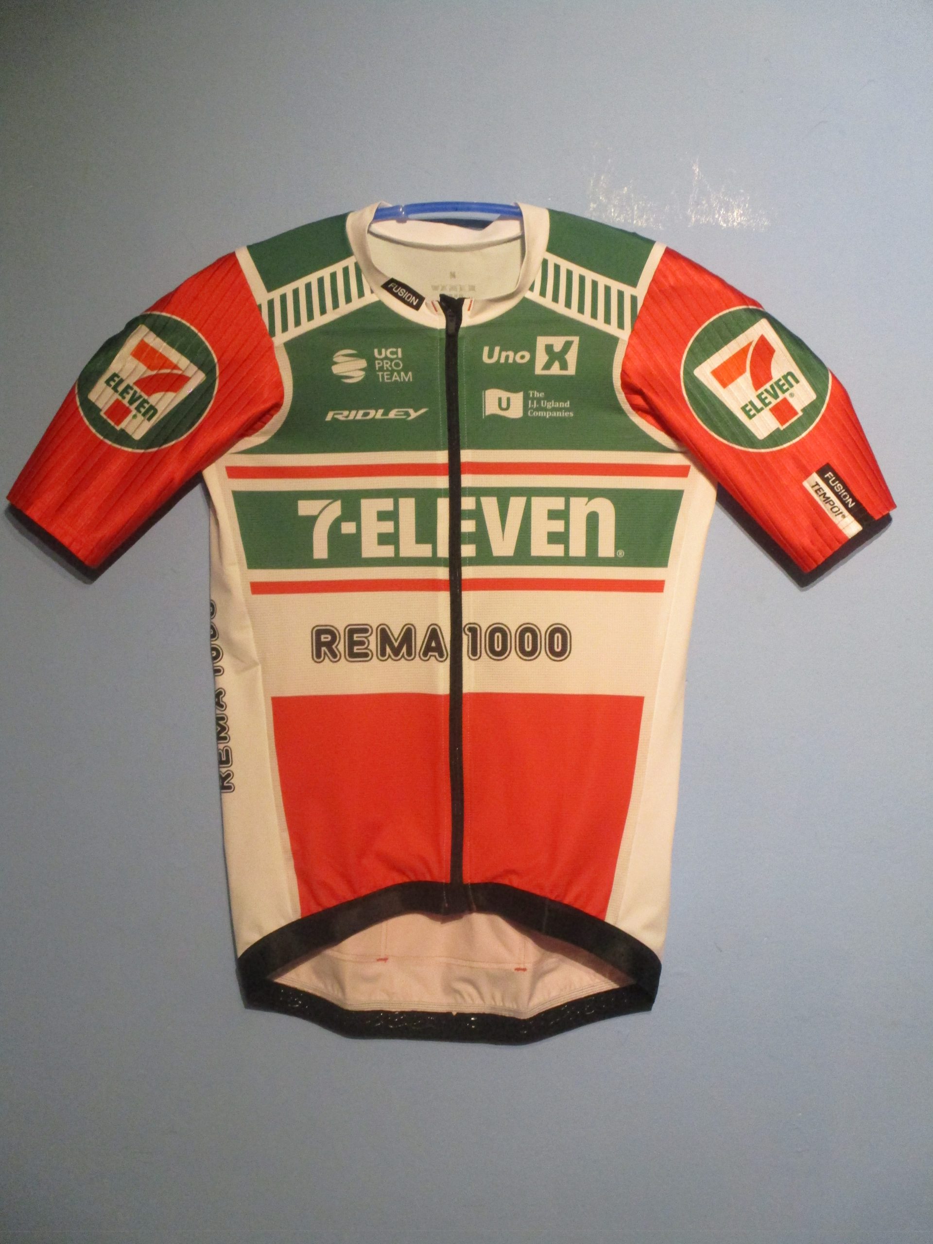 7 ELEVEN-REMA 1000-UNO X 2025 CYCLING SHIRT - Ton Merckx Cycling ...